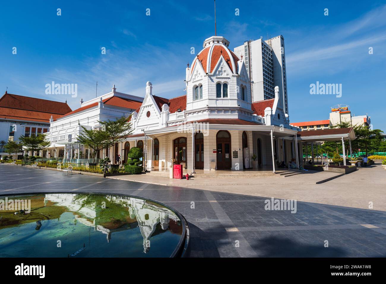 Balai pemuda surabaya hi-res stock photography and images - Alamy