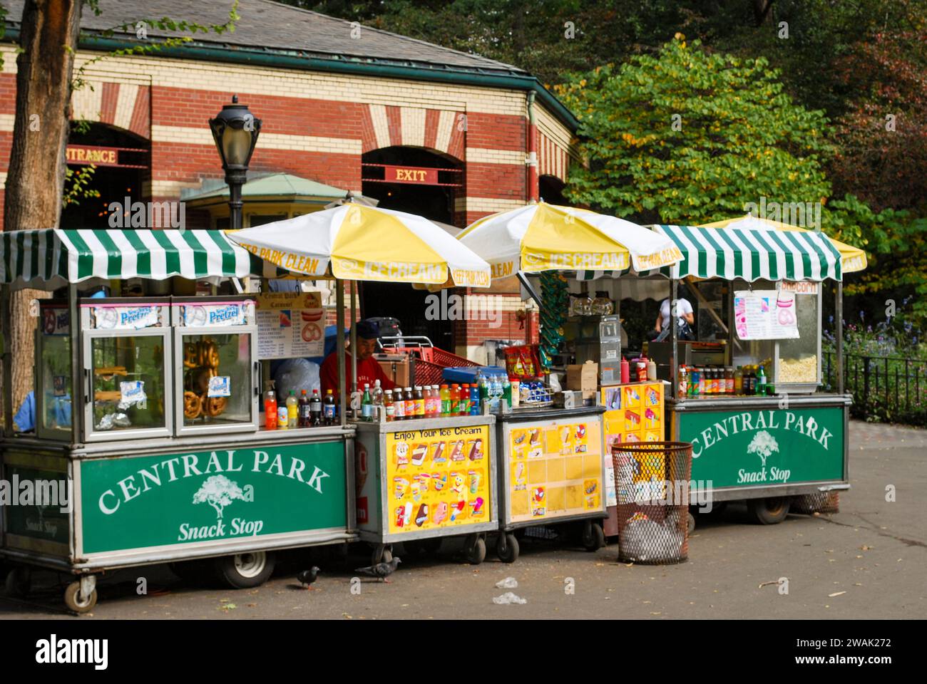 Central park vendor hi-res stock photography and images - Alamy