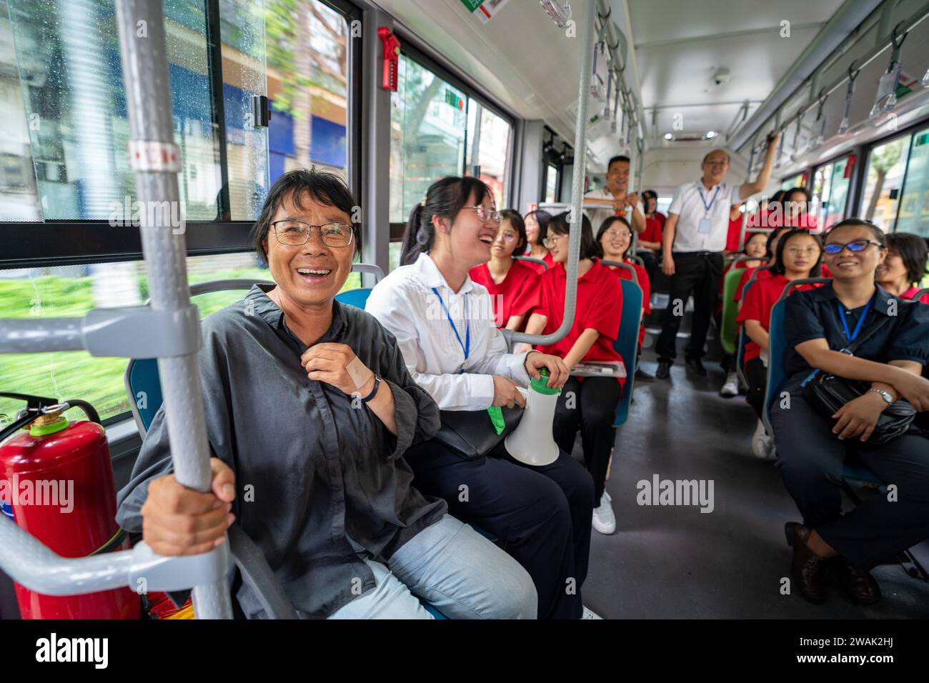Beijing, China's Yunnan Province. 7th June, 2023. Zhang Guimei (L ...