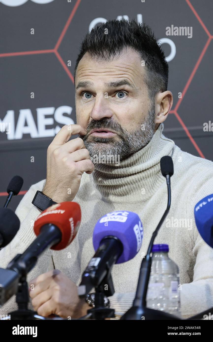 Liege, Belgium. 05th Jan, 2024. Standard's new head coach Ivan Leko ...