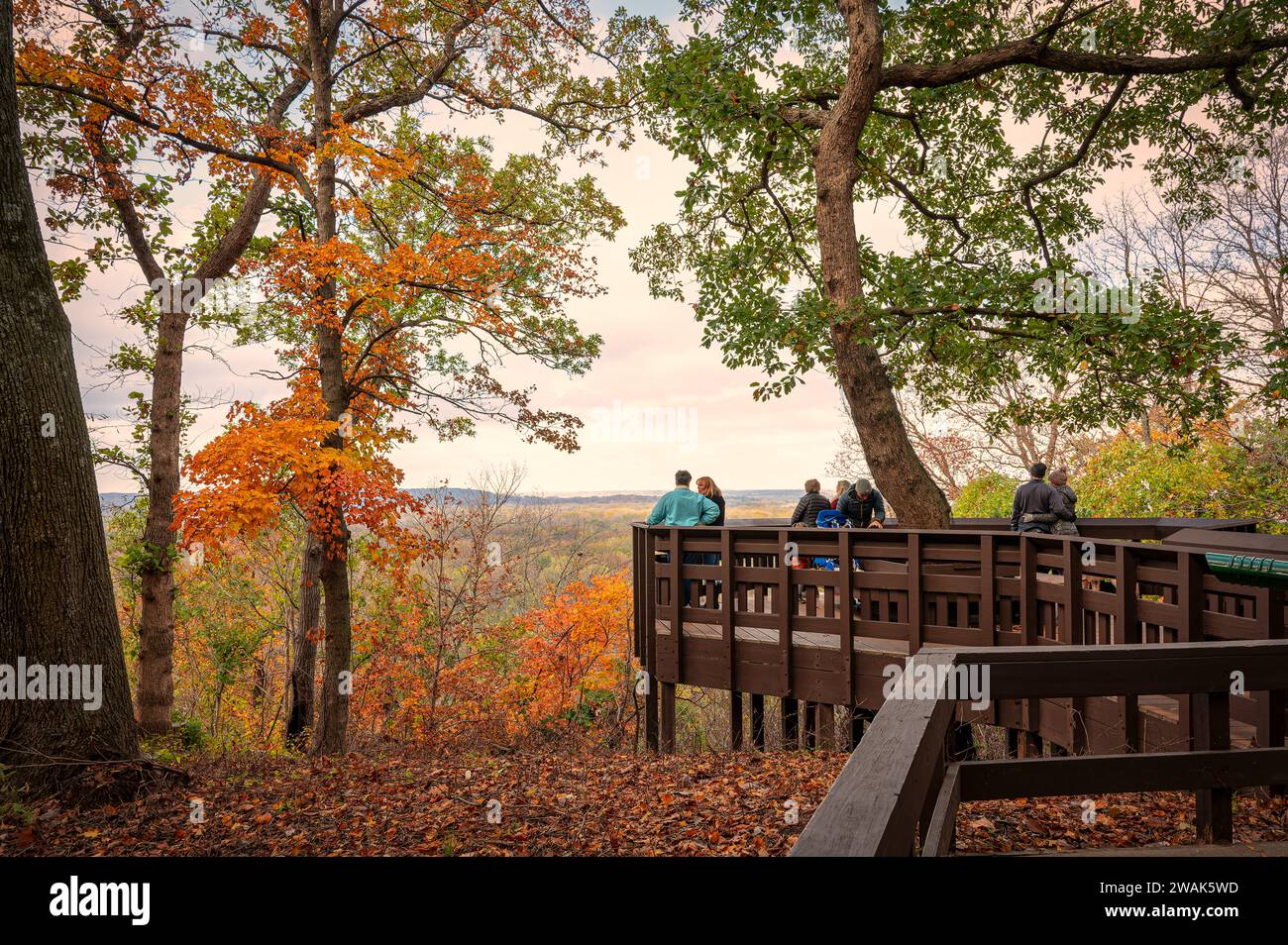 Overlook platform landscape hi-res stock photography and images - Alamy