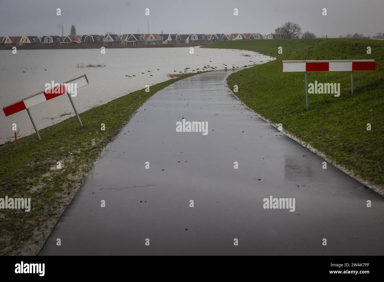 MARKEN - A high water level in the Markermeer. Because the lakes are ...