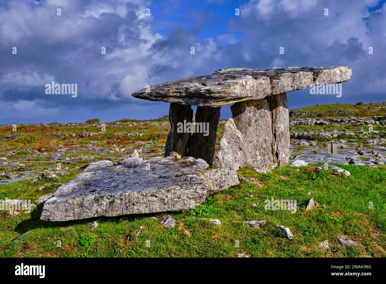 Republic of Ireland, County Clare, The Burren, Poulnabrone dolmen Stock ...
