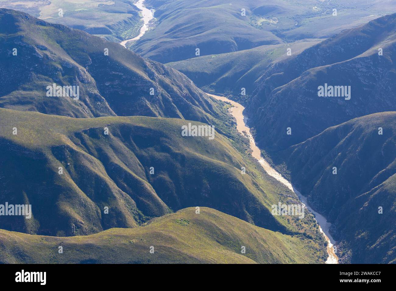 The Gourits River crossing the Langeberg Mountains, flowing south ...