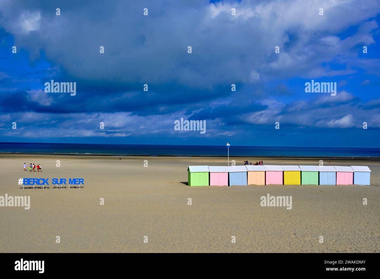 France, Pas-de-Calais, Berck-sur-Mer, the beach with its beach cabins ...
