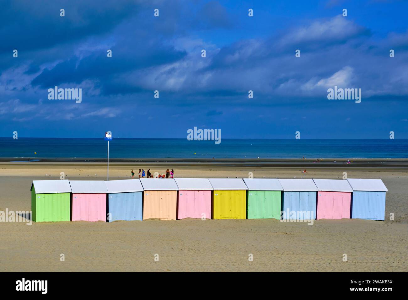 France, Pas-de-Calais, Berck-sur-Mer, the beach with its beach cabins ...