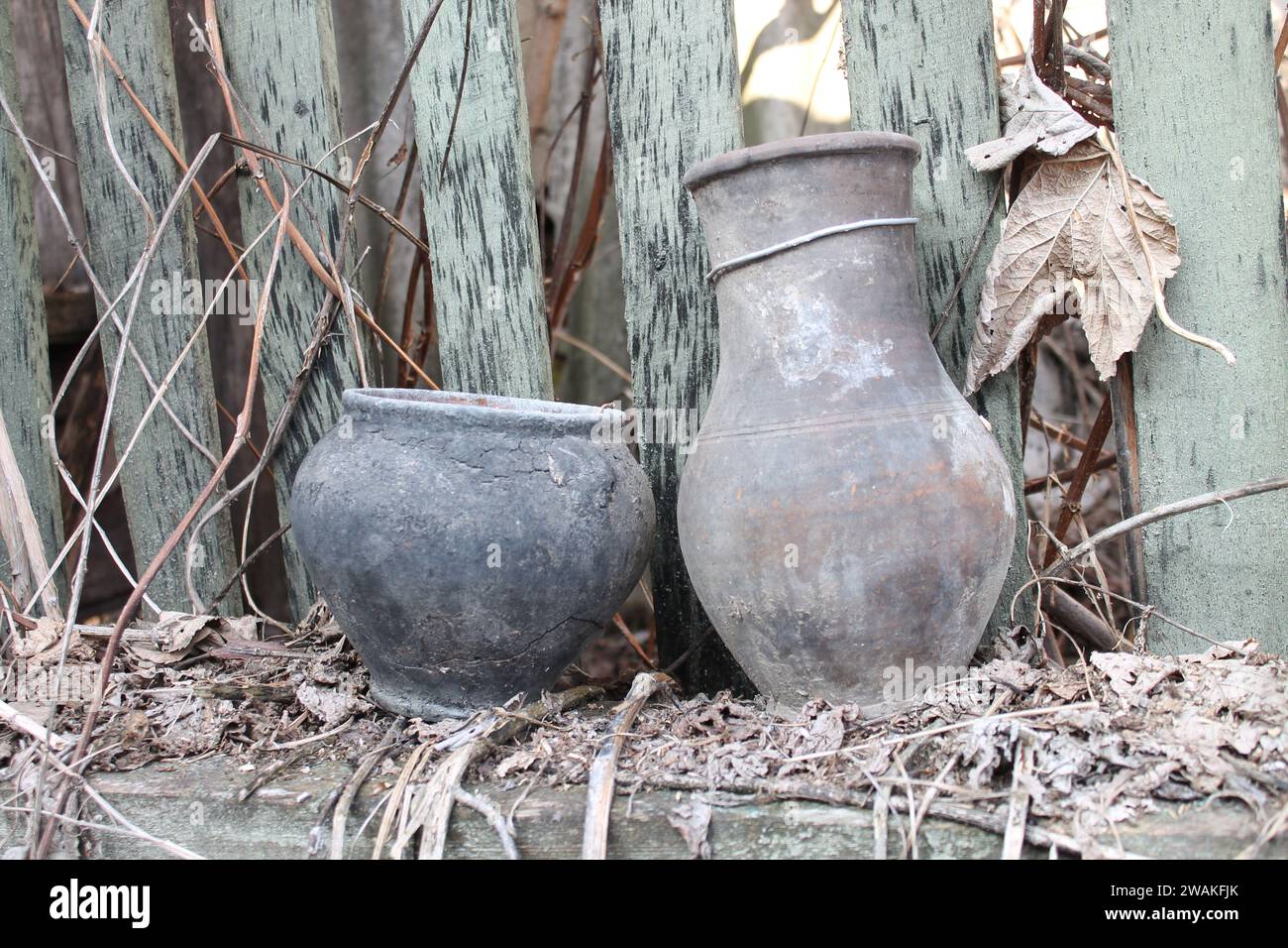 Old pottery hi-res stock photography and images - Alamy