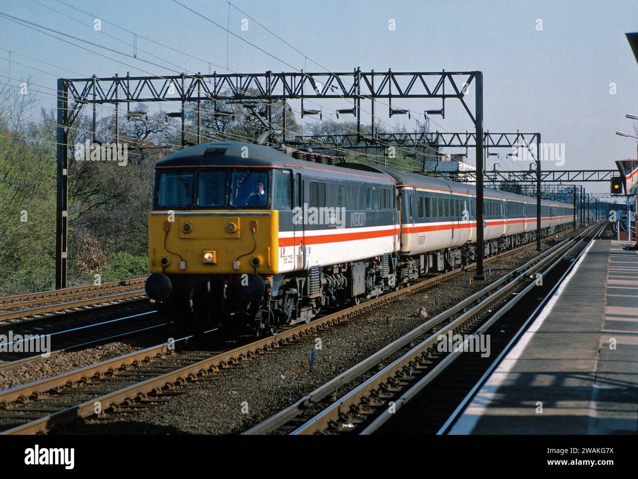 A Class 86 electric locomotive number 86225 working an Intercity ...