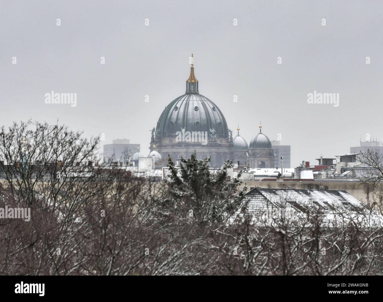 Berlin, Germany. 5th Jan, 2024. This photo taken on Jan. 5, 2024 shows the roof of the Berlin ...