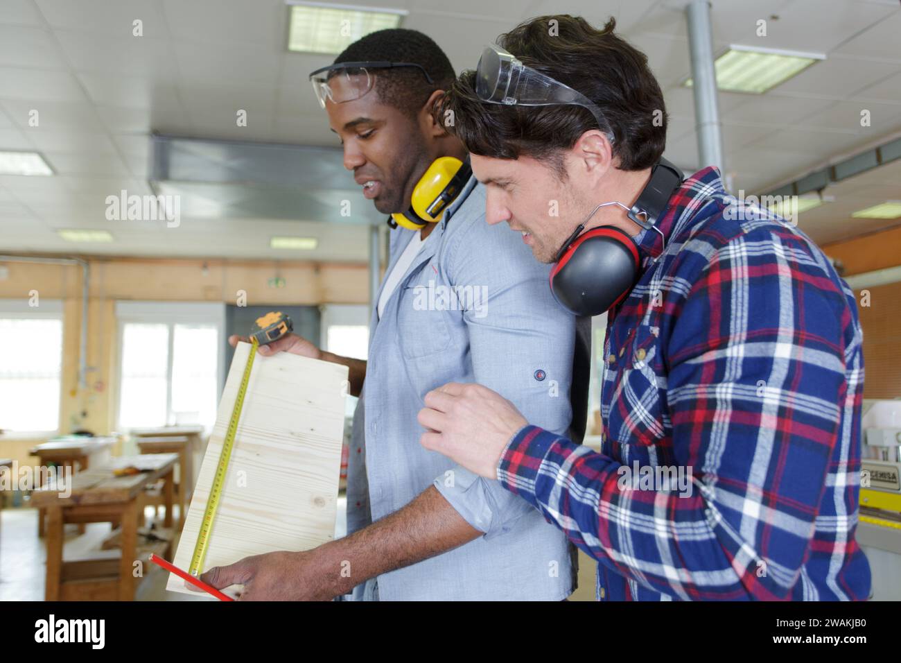 Male boss carpenter hi-res stock photography and images - Alamy