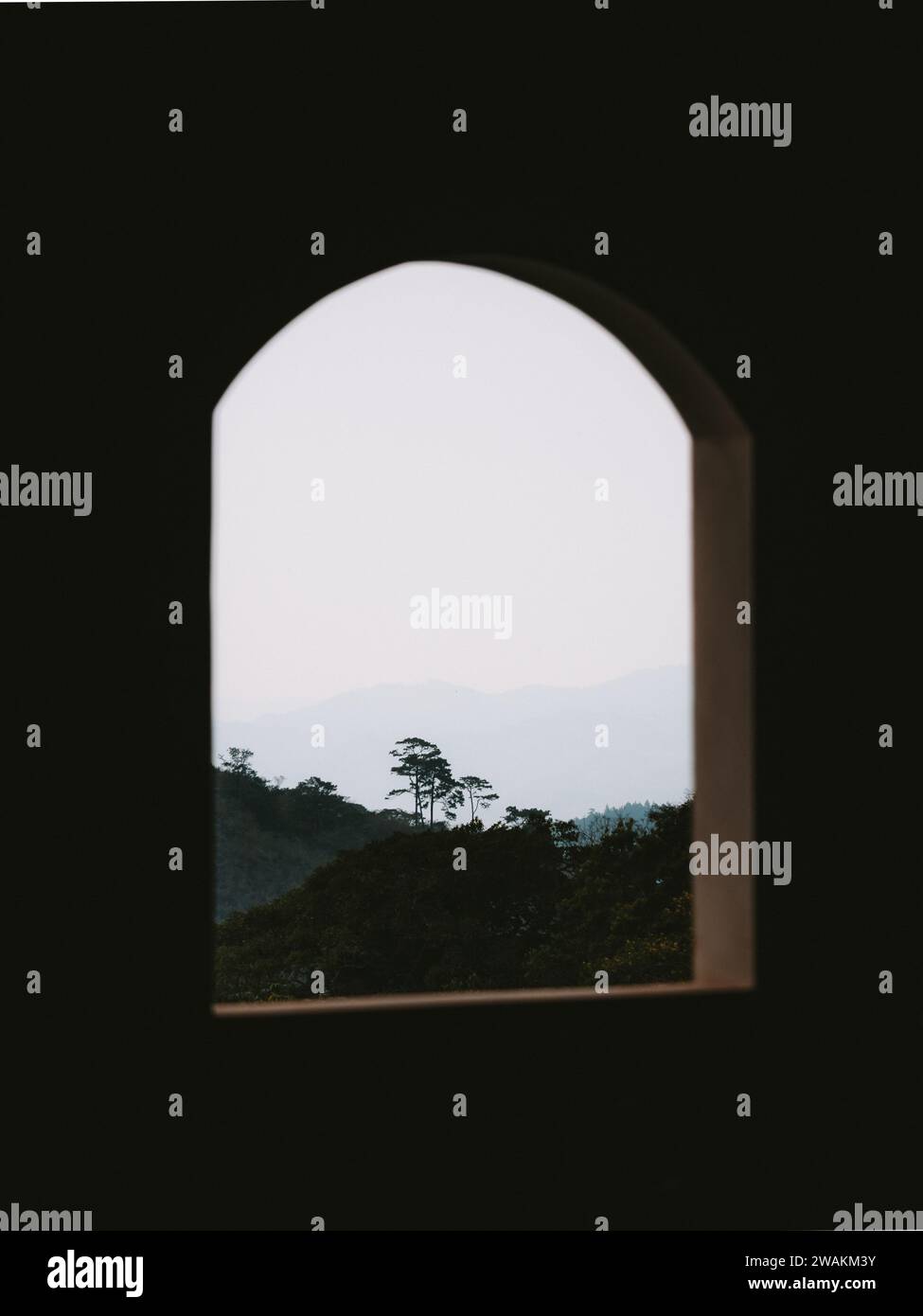 Majestic archway stands hi-res stock photography and images - Alamy