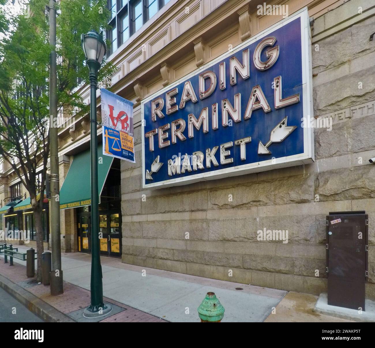 Reading Terminal Market at 12th and Arch streets in Philadelphia ...