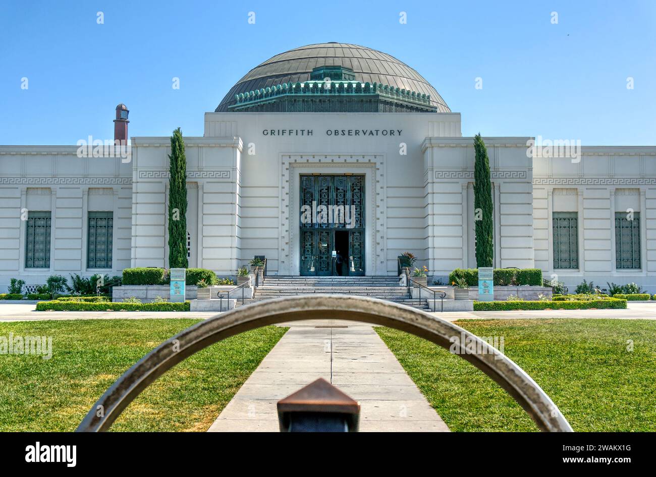 Griffith Observatory Entrance Art Deco Building Stock Photo - Alamy