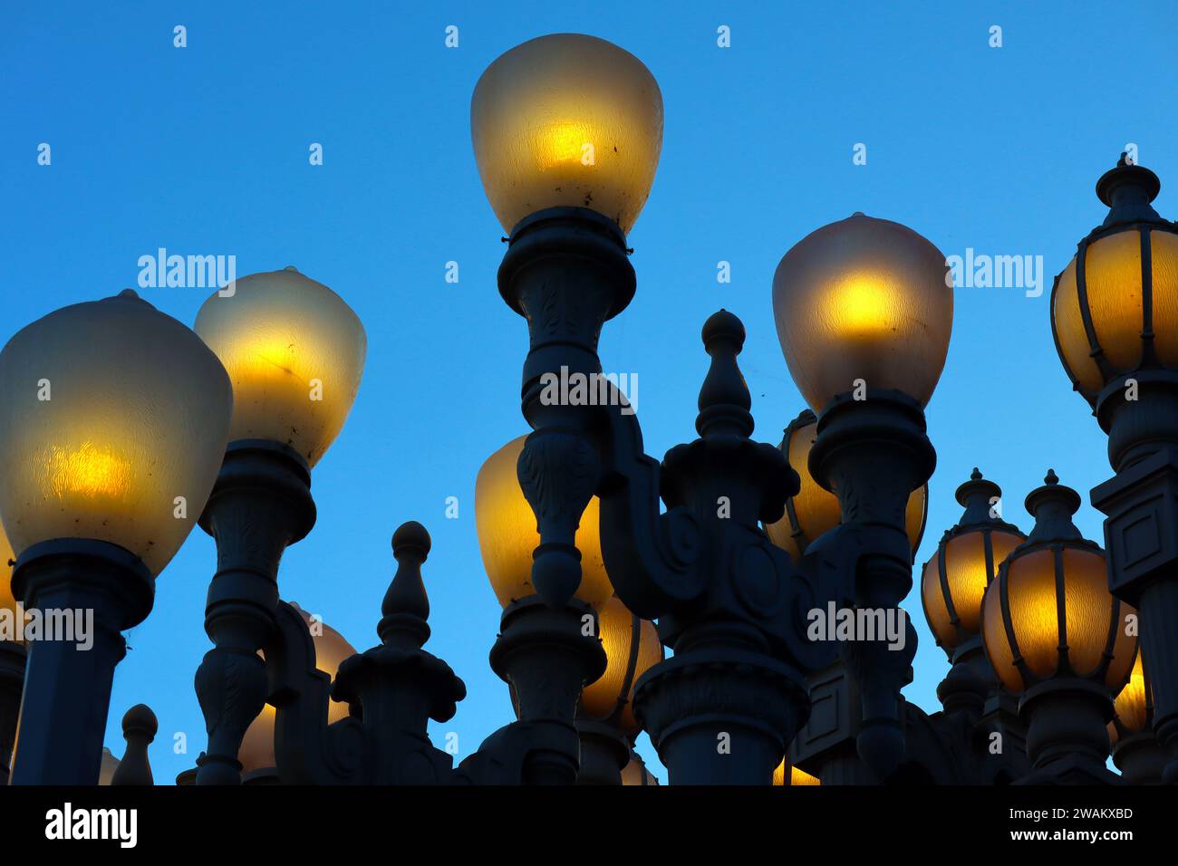 Los Angeles, California: Public Art URBAN LIGHT a sculpture by Chris ...