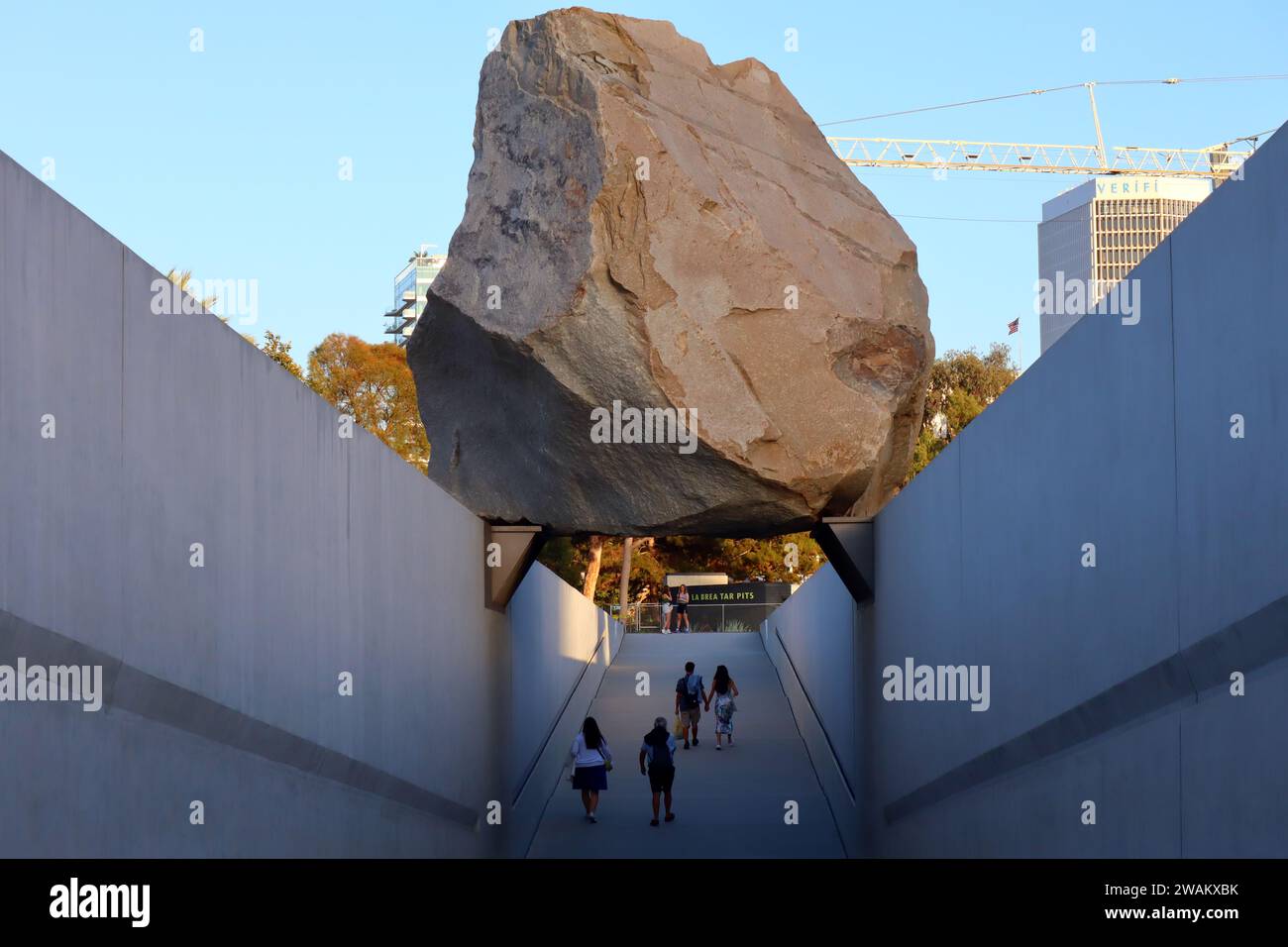 Los Angeles, California: Public Art LEVITATED MASS a sculpture by ...