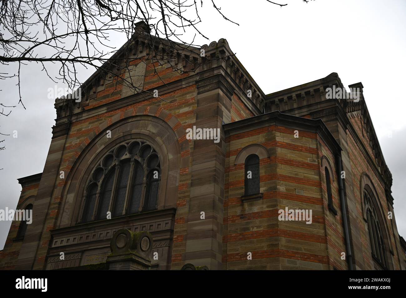 Landscape with scenic exterior view of the Neo-Romanesque Synagogue de ...