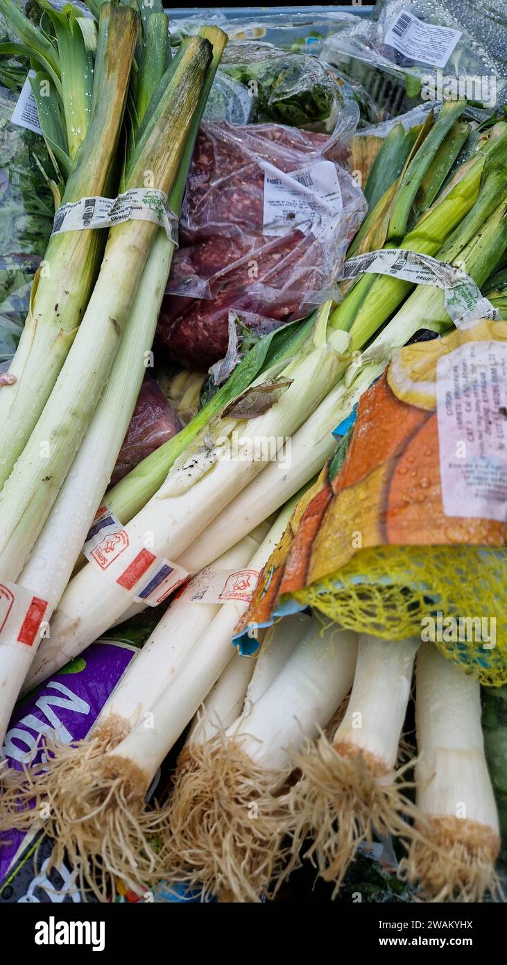Food waste supermarket france hi-res stock photography and images - Alamy
