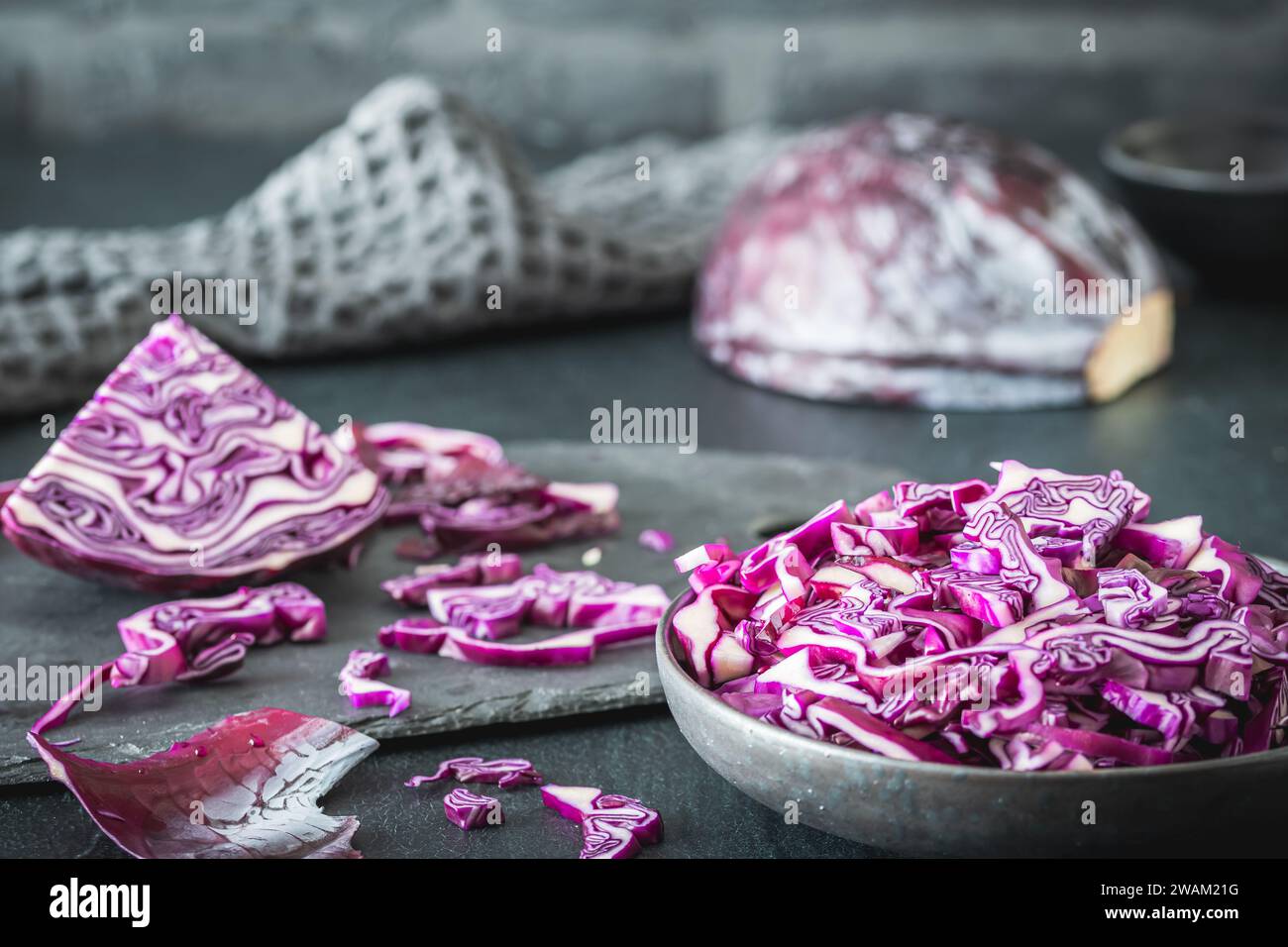 Red cabbage strips hi-res stock photography and images - Alamy