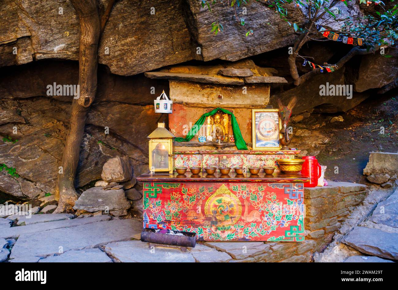 A small altar at Paro Taktsang (Taktsang Palphug Monastery, Tiger's ...
