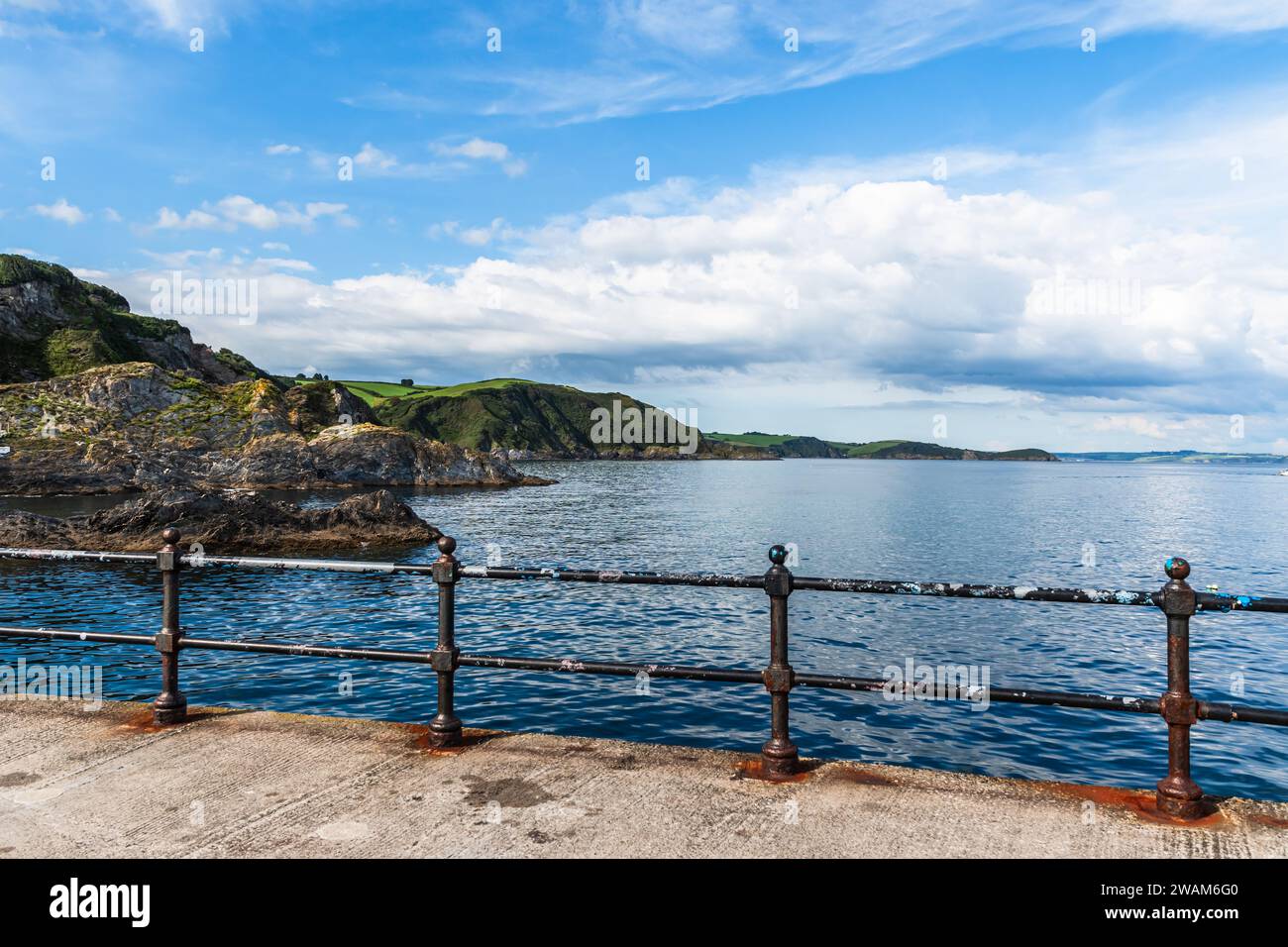 Splash water stone coast uk sea view hi-res stock photography and ...