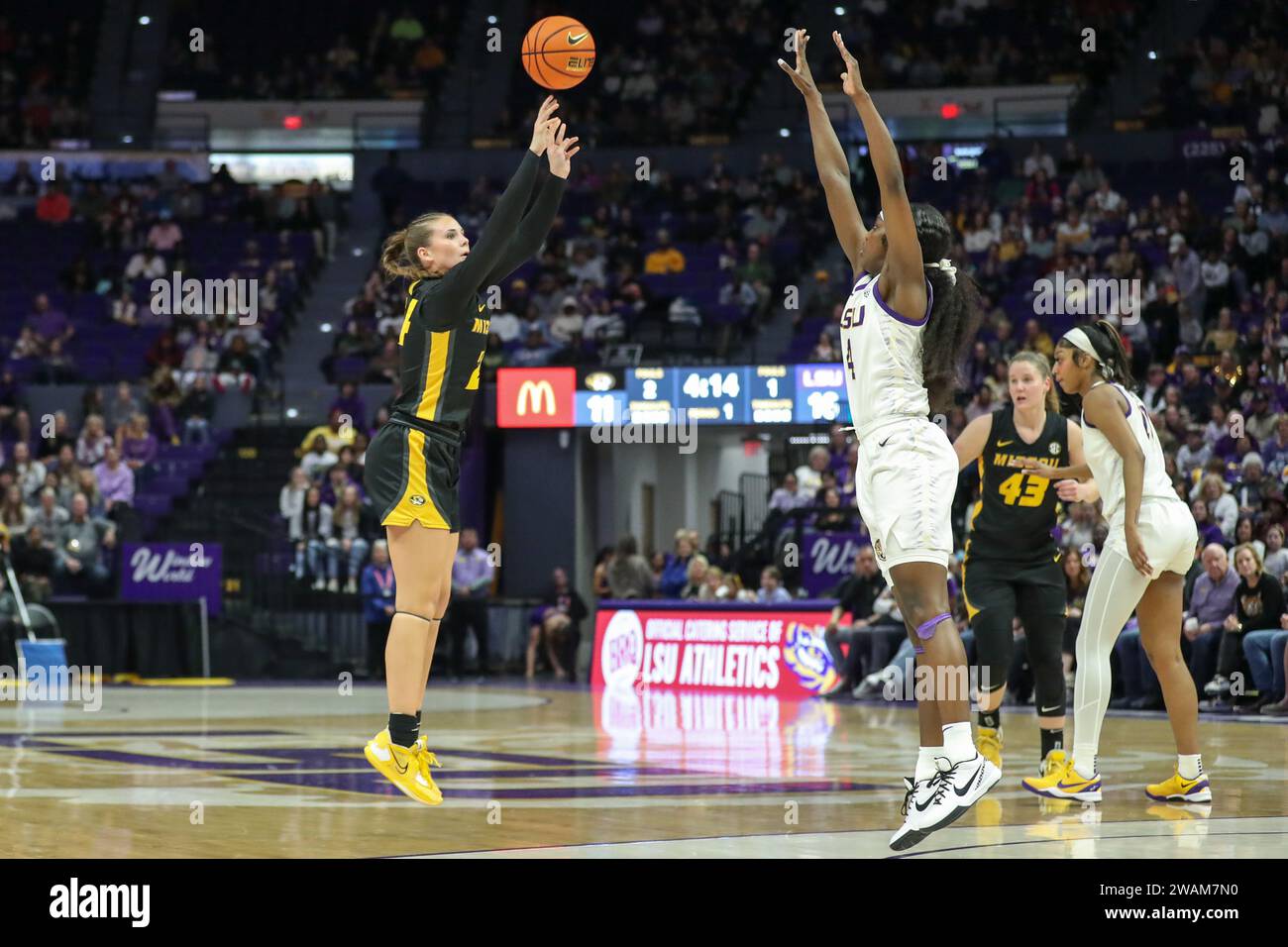Baton Rouge, LA, USA. 04th Jan, 2024. Missouri's Ashton Judd (24) puts ...
