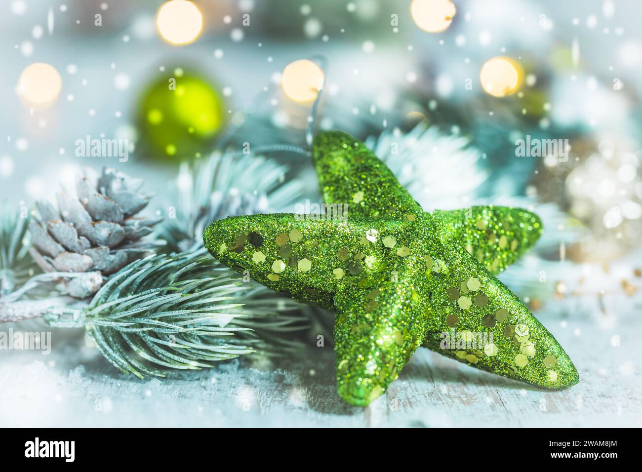 Light green colors hi-res stock photography and images - Alamy