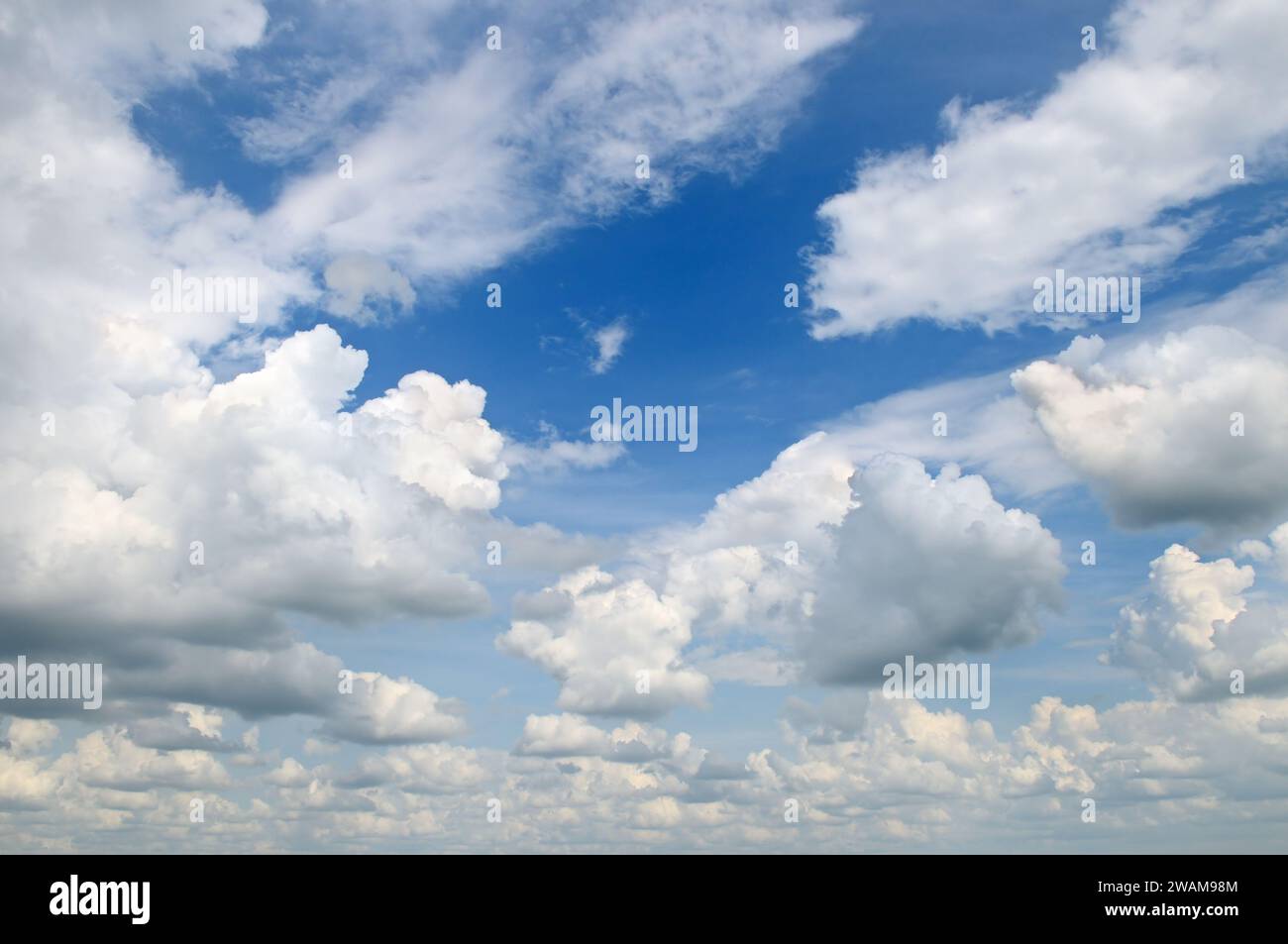 Beautiful clear sky and nature photo hi-res stock photography and ...