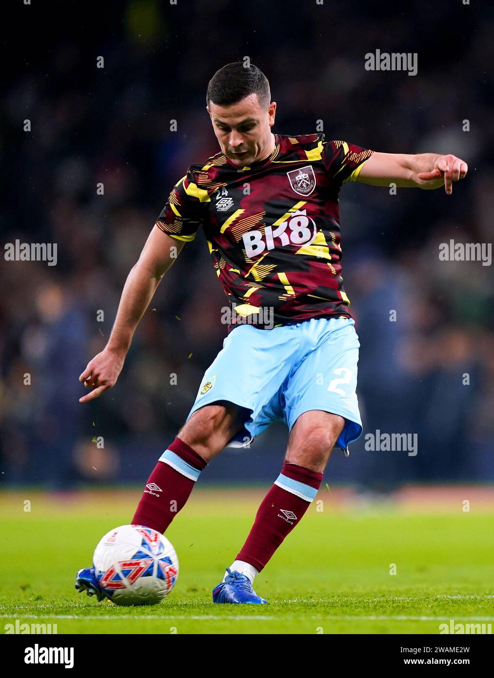 Burnley's Josh Cullen warms up ahead of the Emirates FA Cup Third Round ...