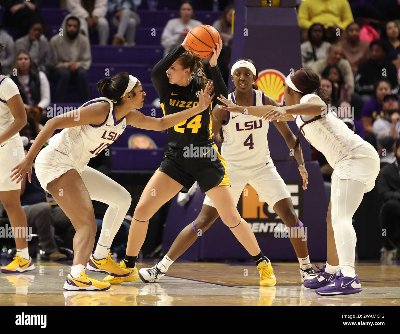 Baton Rouge, USA. 04th Jan, 2024. Missouri Tigers guard Ashton Judd (24 ...