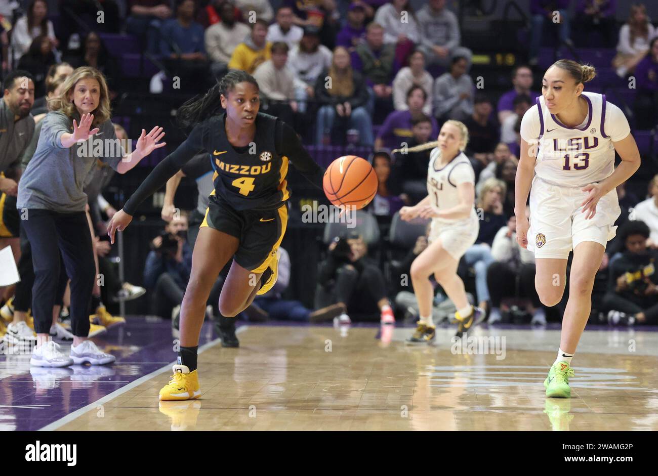 Baton Rouge, USA. 04th Jan, 2024. Missouri Tigers guard Mama Dembele (4 ...