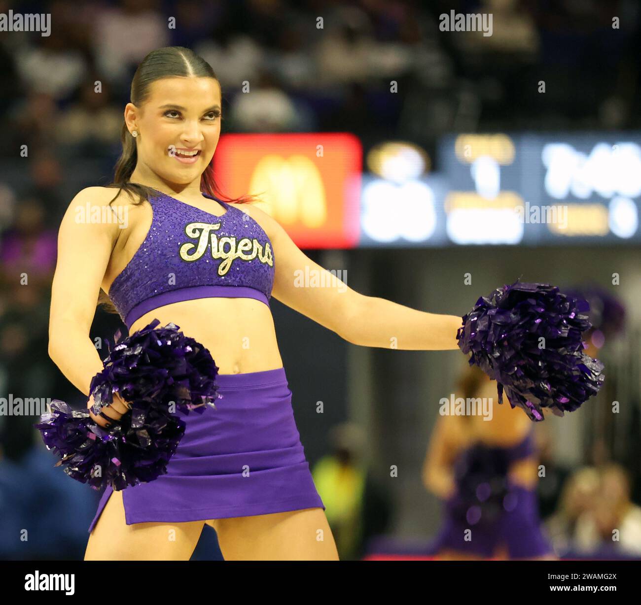 Baton Rouge, USA. 04th Jan, 2024. A LSU Lady Tigers cheerleader ...