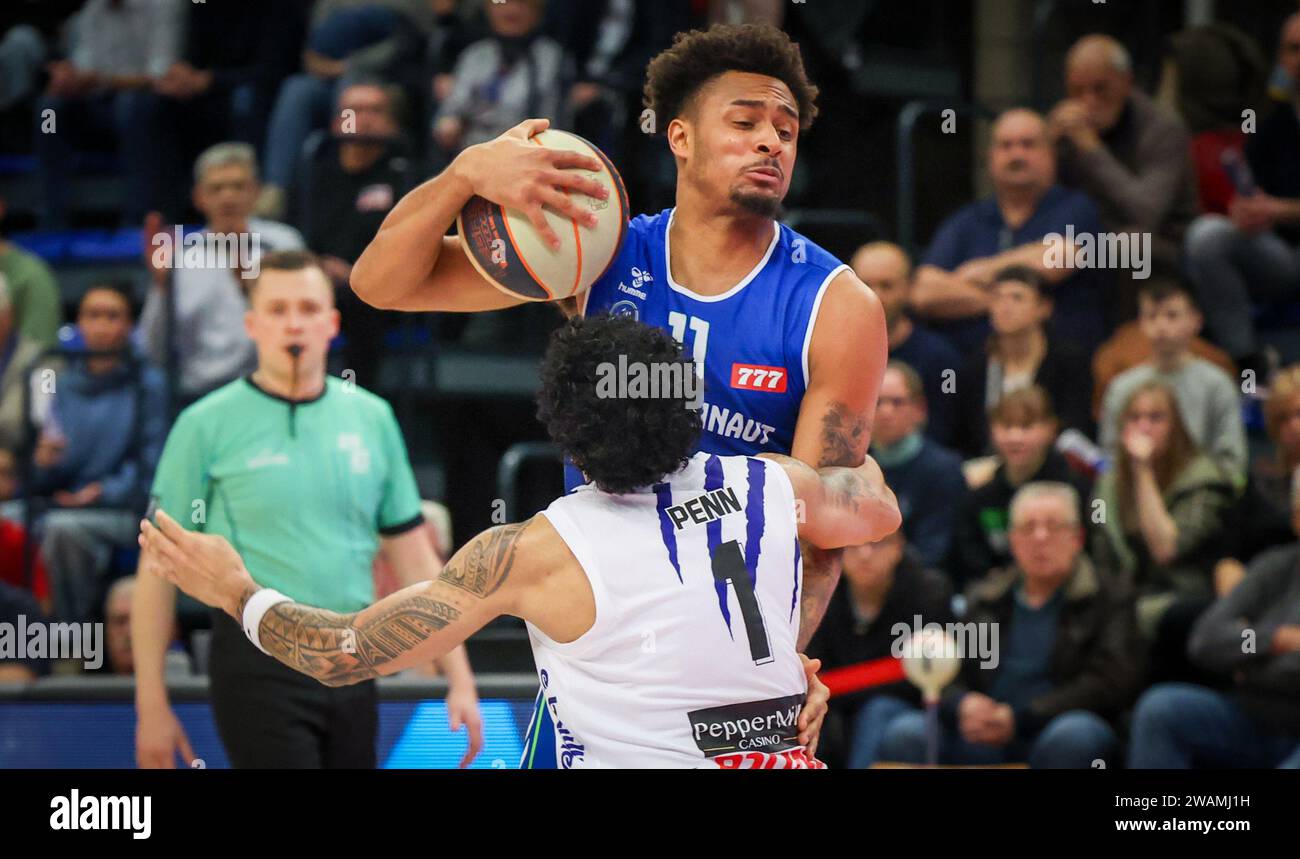 Hasselt, Belgium. 05th Jan, 2024. Limburg's Roman Penn and Mons ...