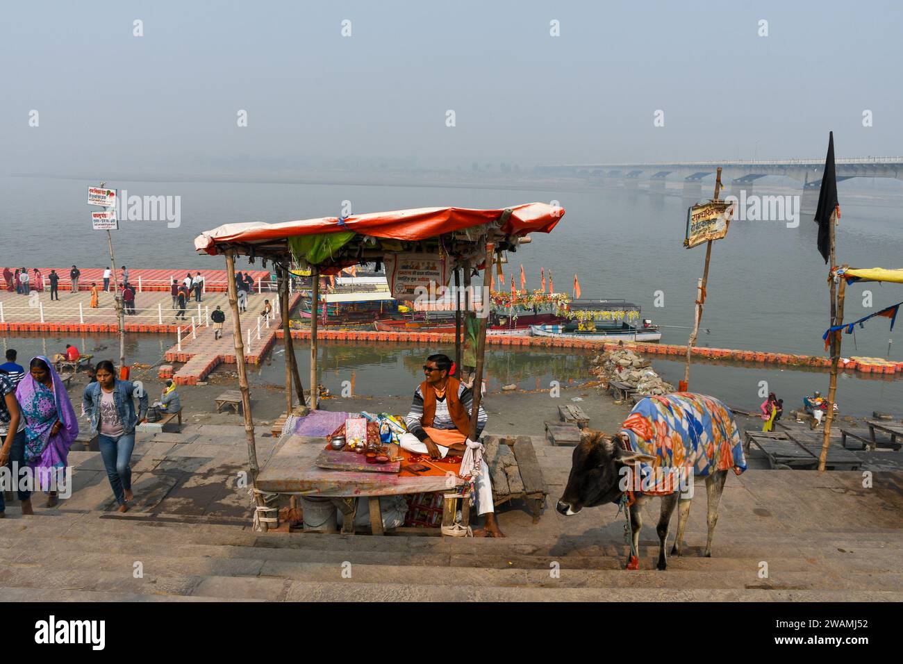 Ayodhya ayodhya sarayu river hi-res stock photography and images - Alamy