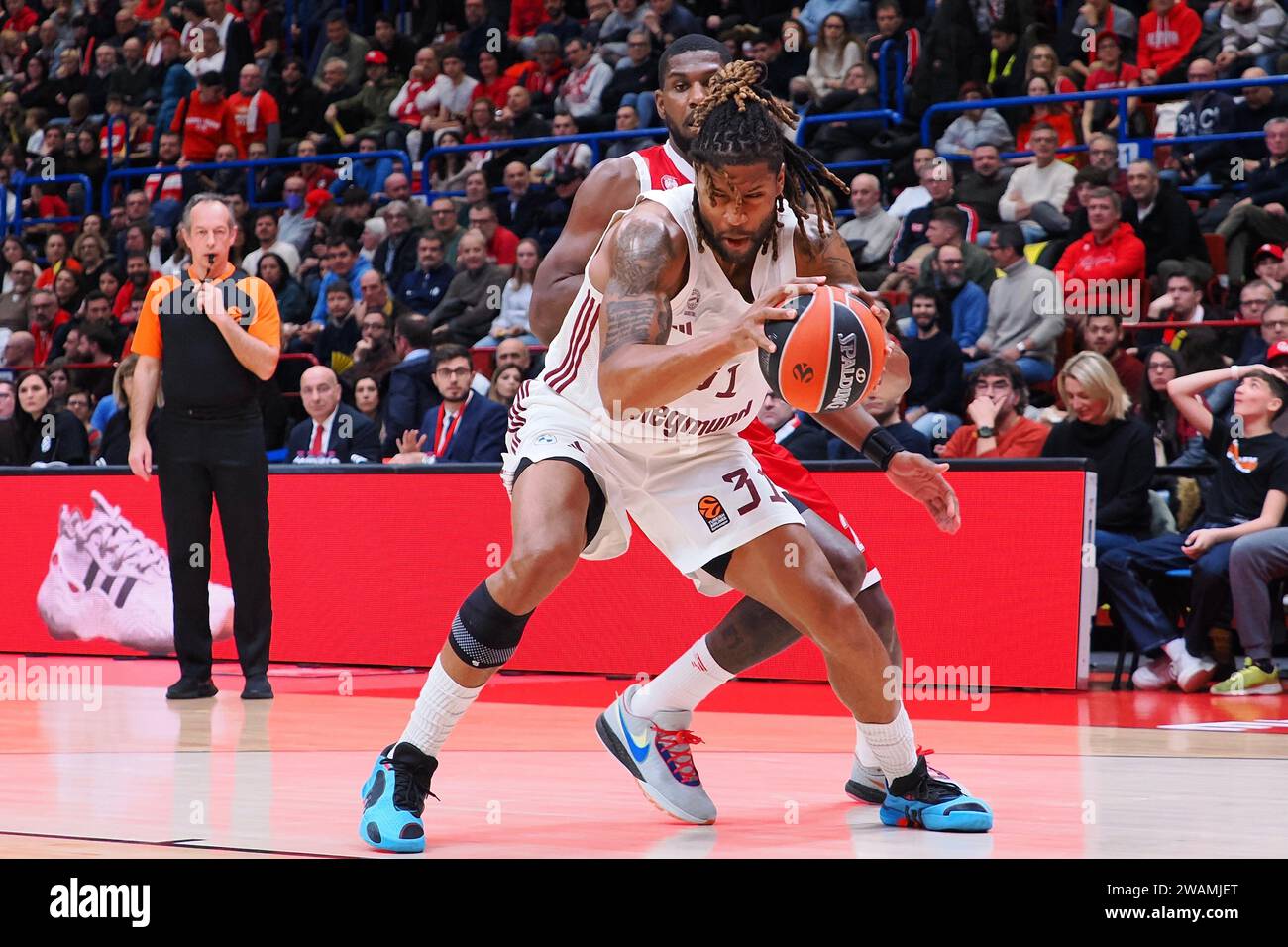 Devin booker jan 2024 hi-res stock photography and images - Alamy