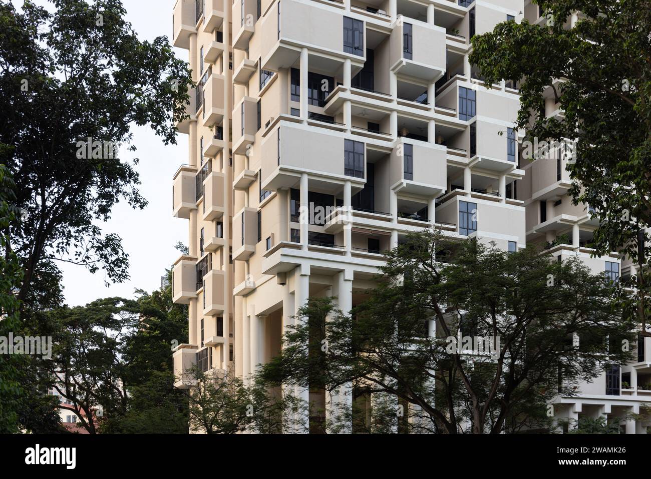 The Colonnade, Singapore apartment condominium designed by Paul Rudolph ...