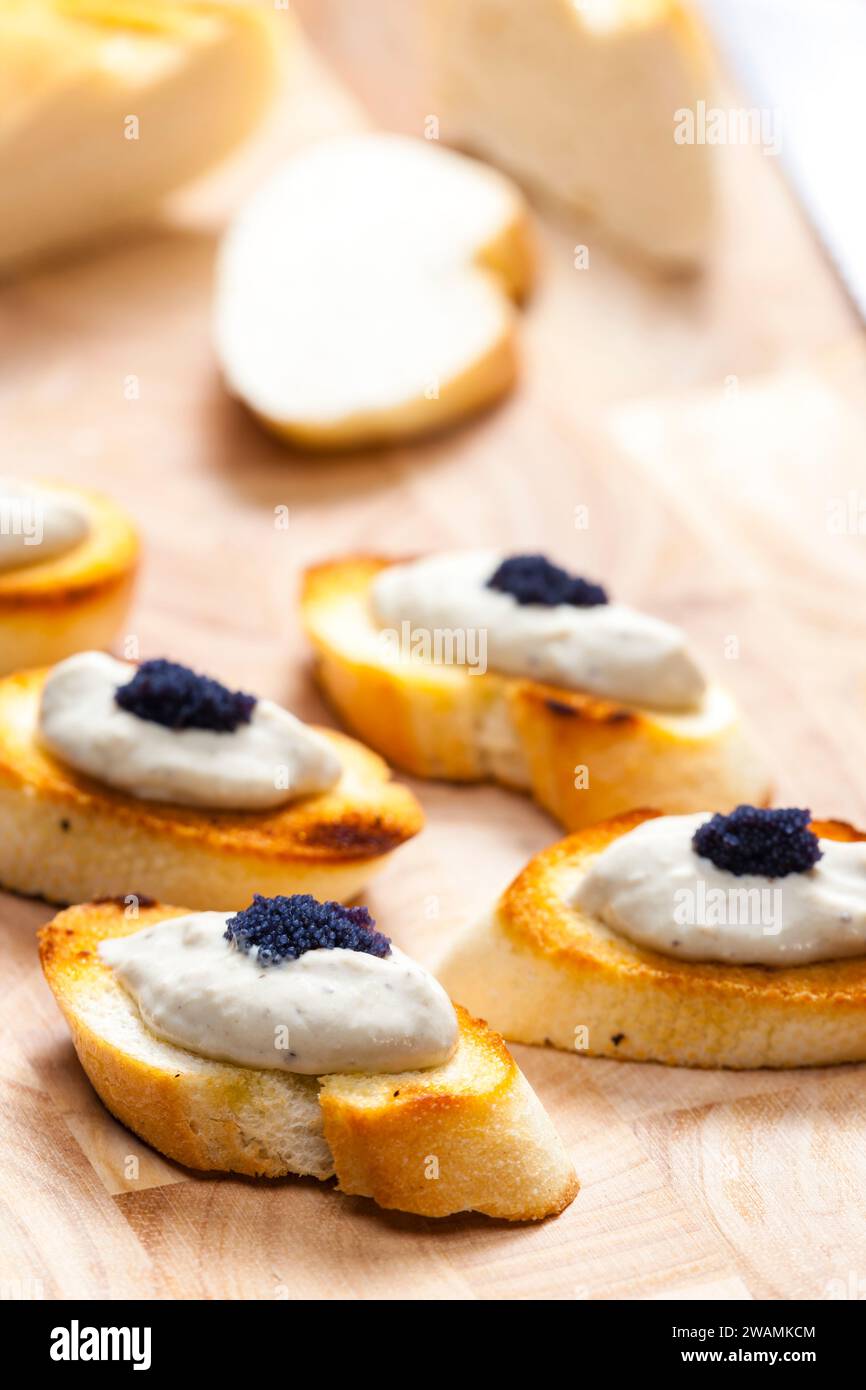 Board baguette slices pate hi-res stock photography and images - Alamy