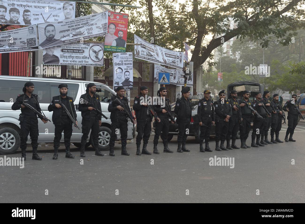Dhaka, Bangladesh. 6th Jan, 2024. Members of the Rapid Action Battalion ...