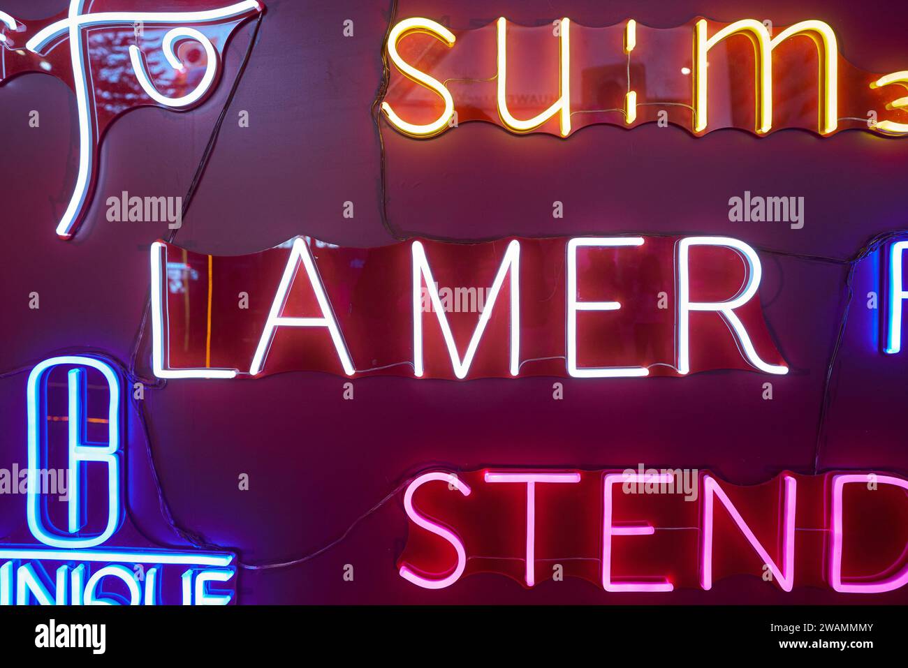 Mer logo hi-res stock photography and images - Alamy