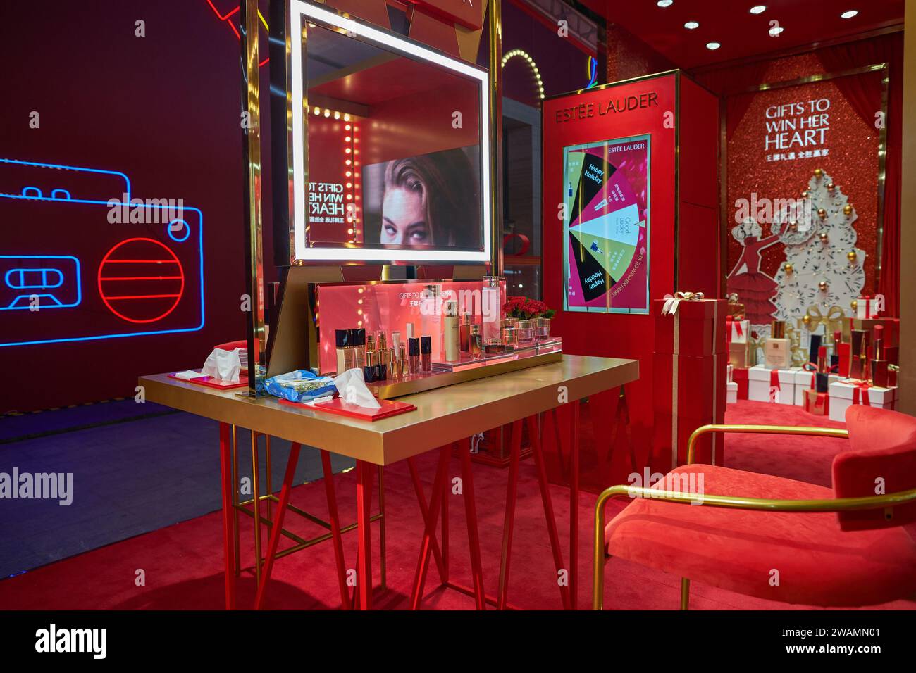 SHENZHEN, CHINA - NOVEMBER 21, 2019: Estee Lauder products on display ...