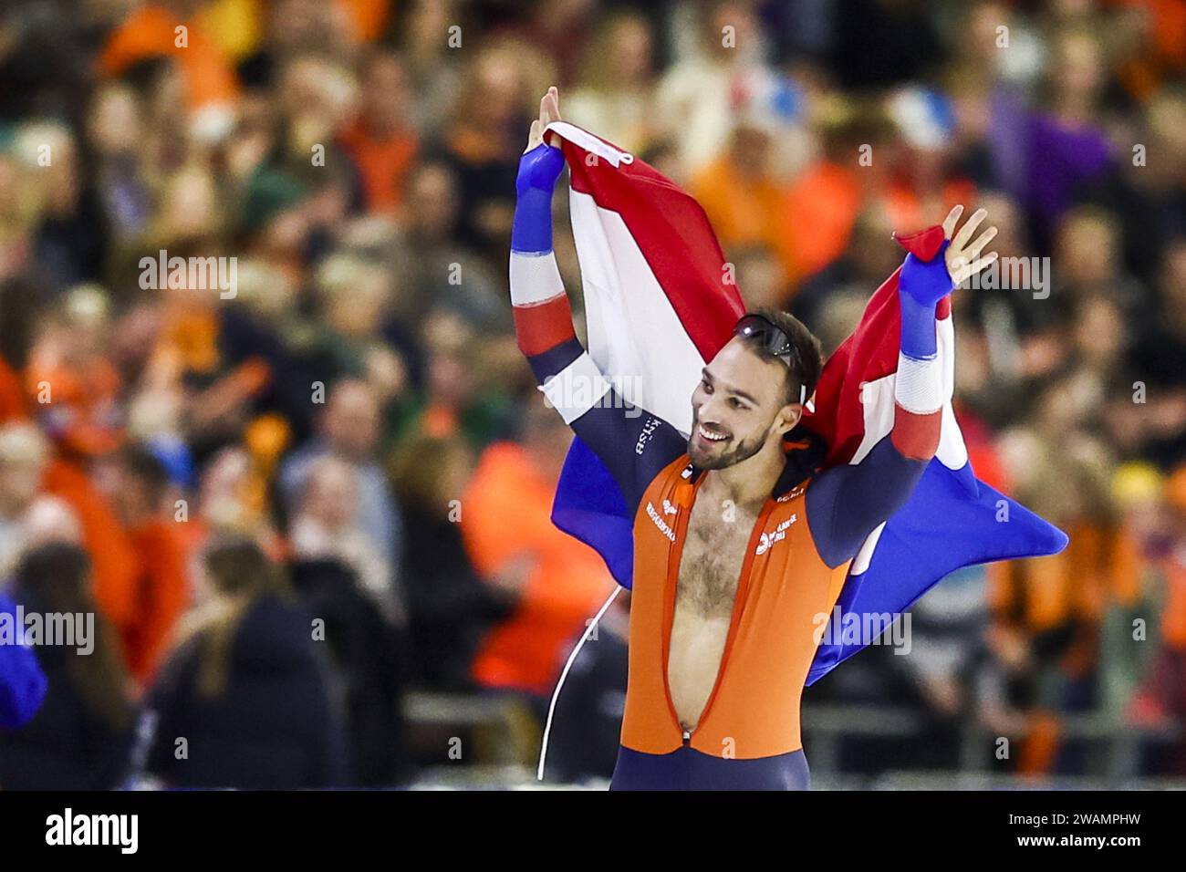 HEERENVEEN - Kjeld Nuis (NED) cheers after winning the men's 1000 ...