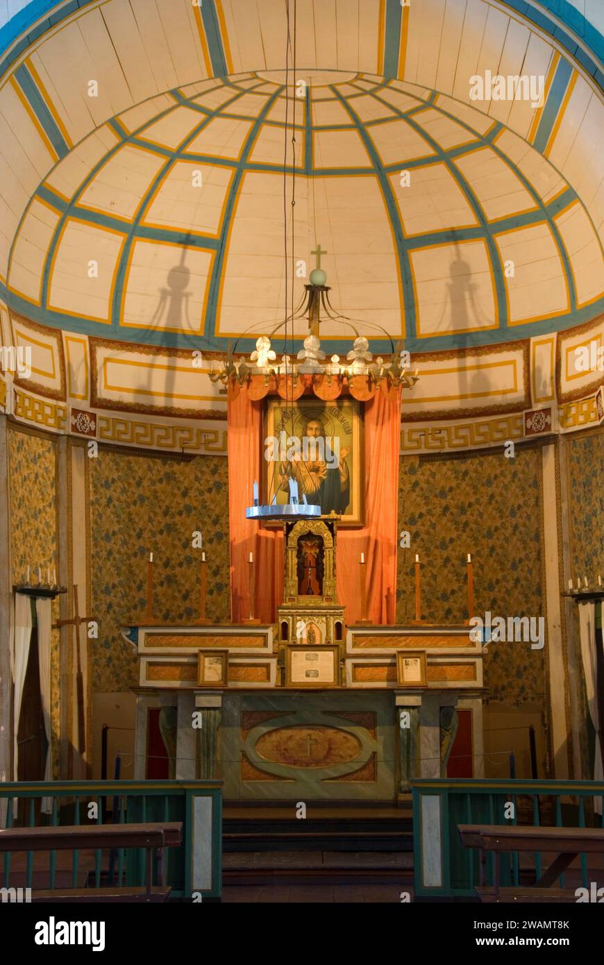 Altar of the sacred heart hi-res stock photography and images - Alamy