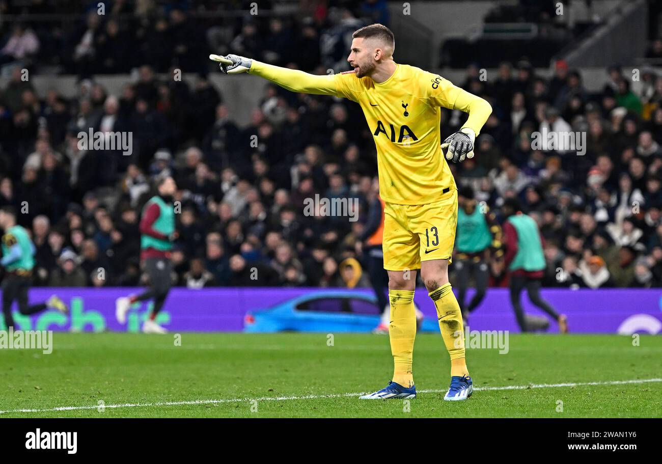 London, UK. 5th Jan, 2024. Guglielmo Vicario (Tottenham, goalkeeper ...