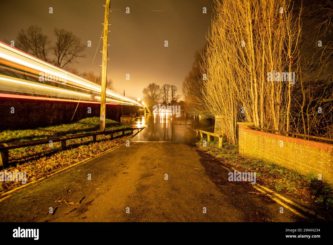 Wallingford, England, Friday 5th January 2024. Flooding of the River ...