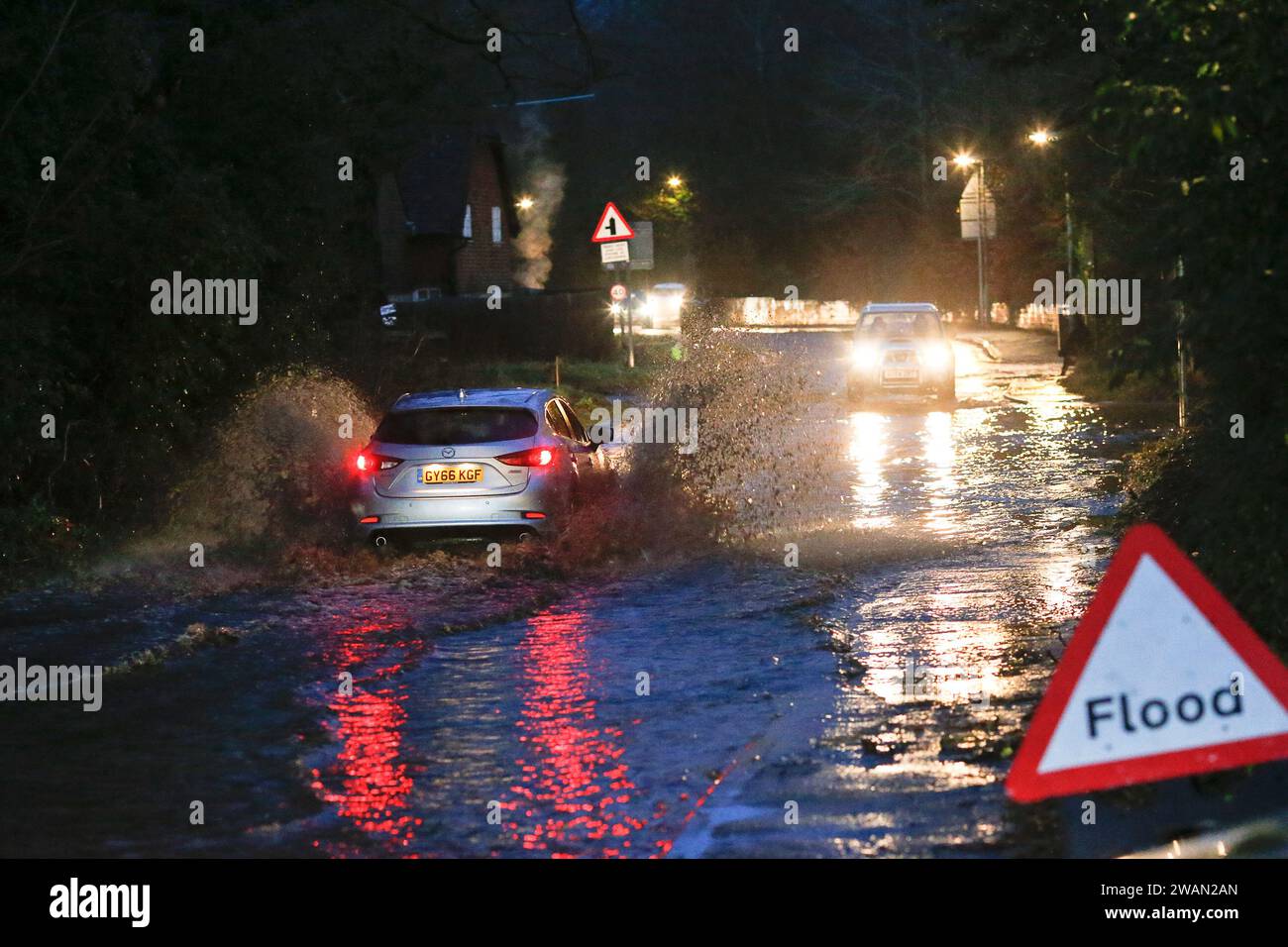Eashing Lane, Eashing. 05th January 2024. Torrential rainfall yesterday ...