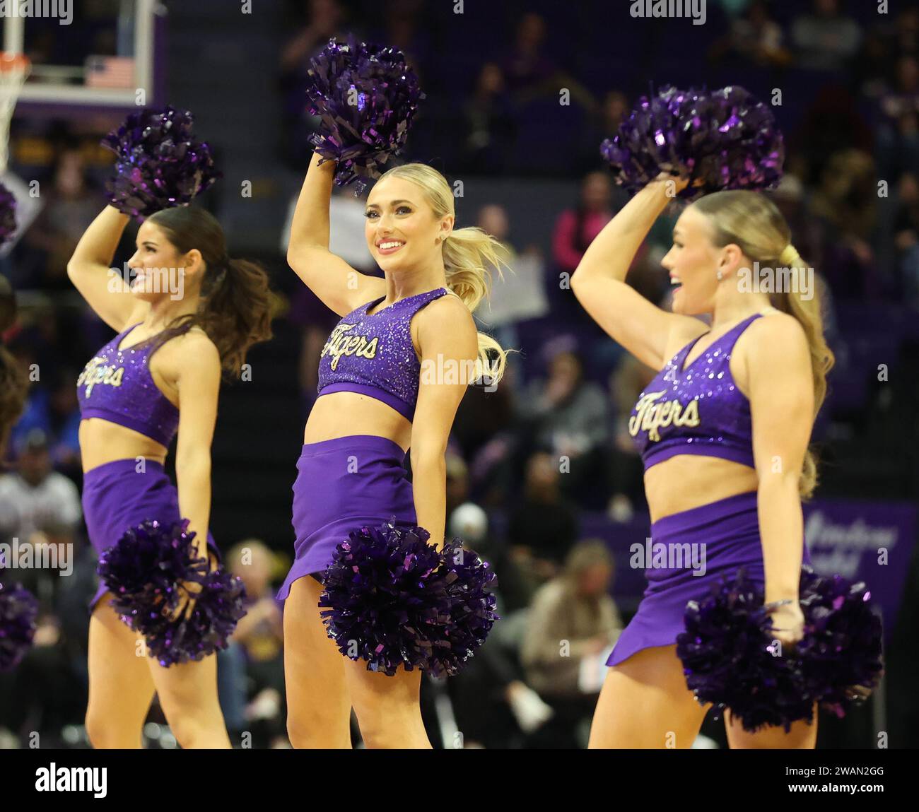 Baton Rouge, USA. 04th Jan, 2024. The LSU Lady Tigers cheerleaders ...
