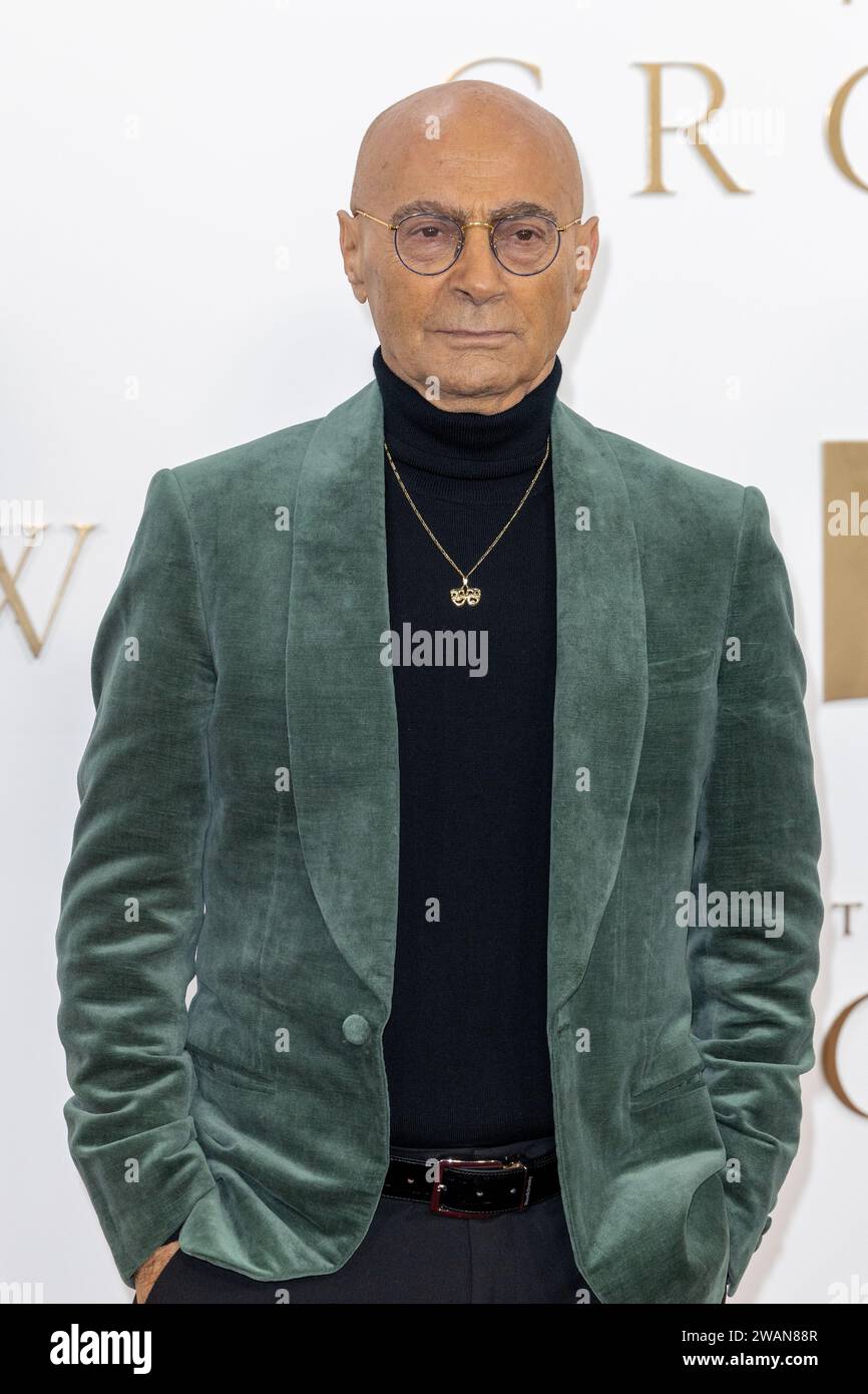 Cast and guests on the red carpet for The Crown' finale celebration ...