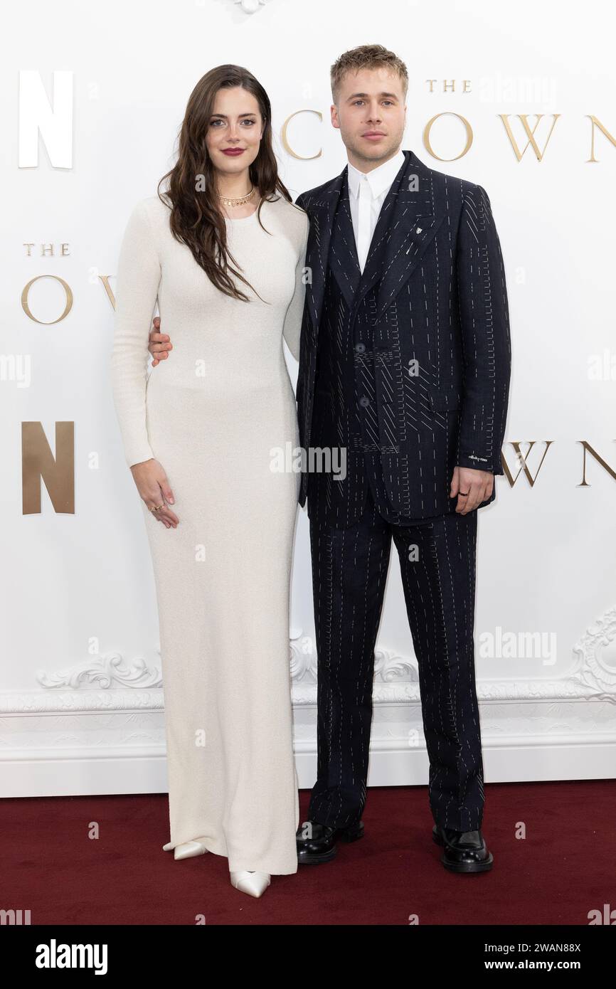 Cast and guests on the red carpet for The Crown' finale celebration ...