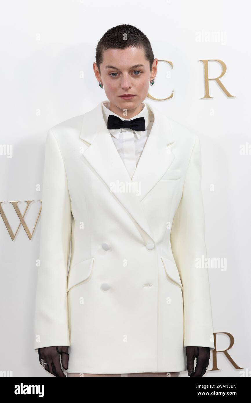 Cast and guests on the red carpet for The Crown' finale celebration ...