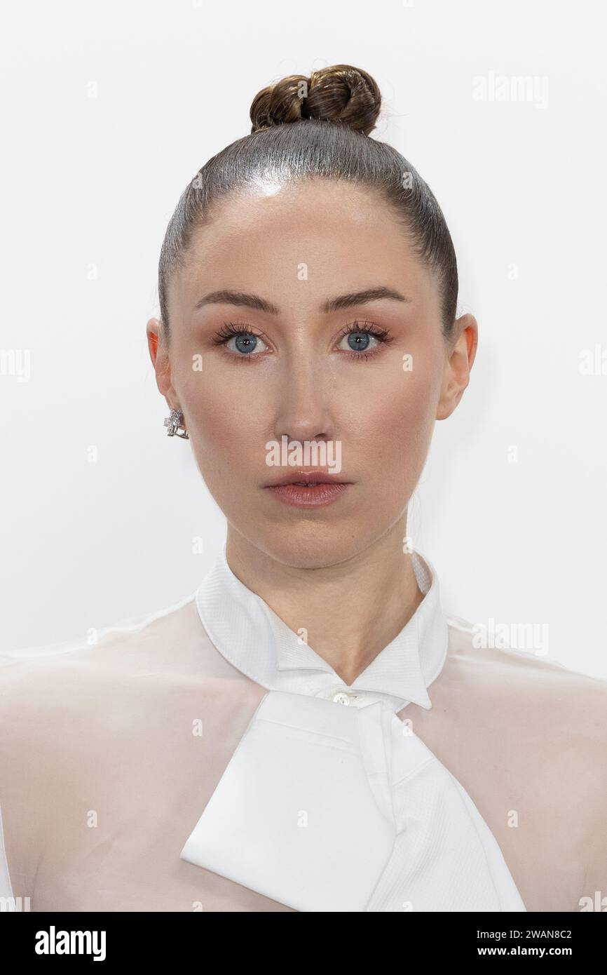 Cast and guests on the red carpet for The Crown' finale celebration ...