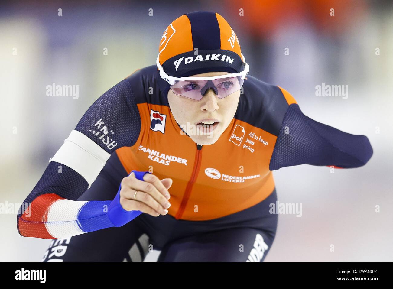 HEERENVEEN - Elisa Dul (NED) in action in the 3000 meters women at the ...